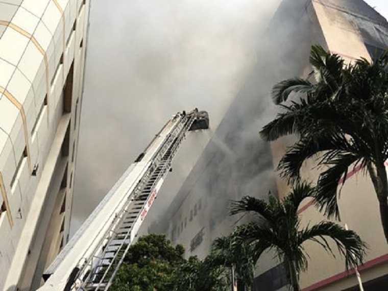 These pictures of SCDF's nearly 6-hour firefight in Tampines show just ...