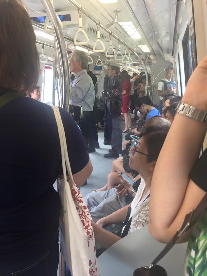 Guy uploads photos of TransCom officers, berating them for not helping ...