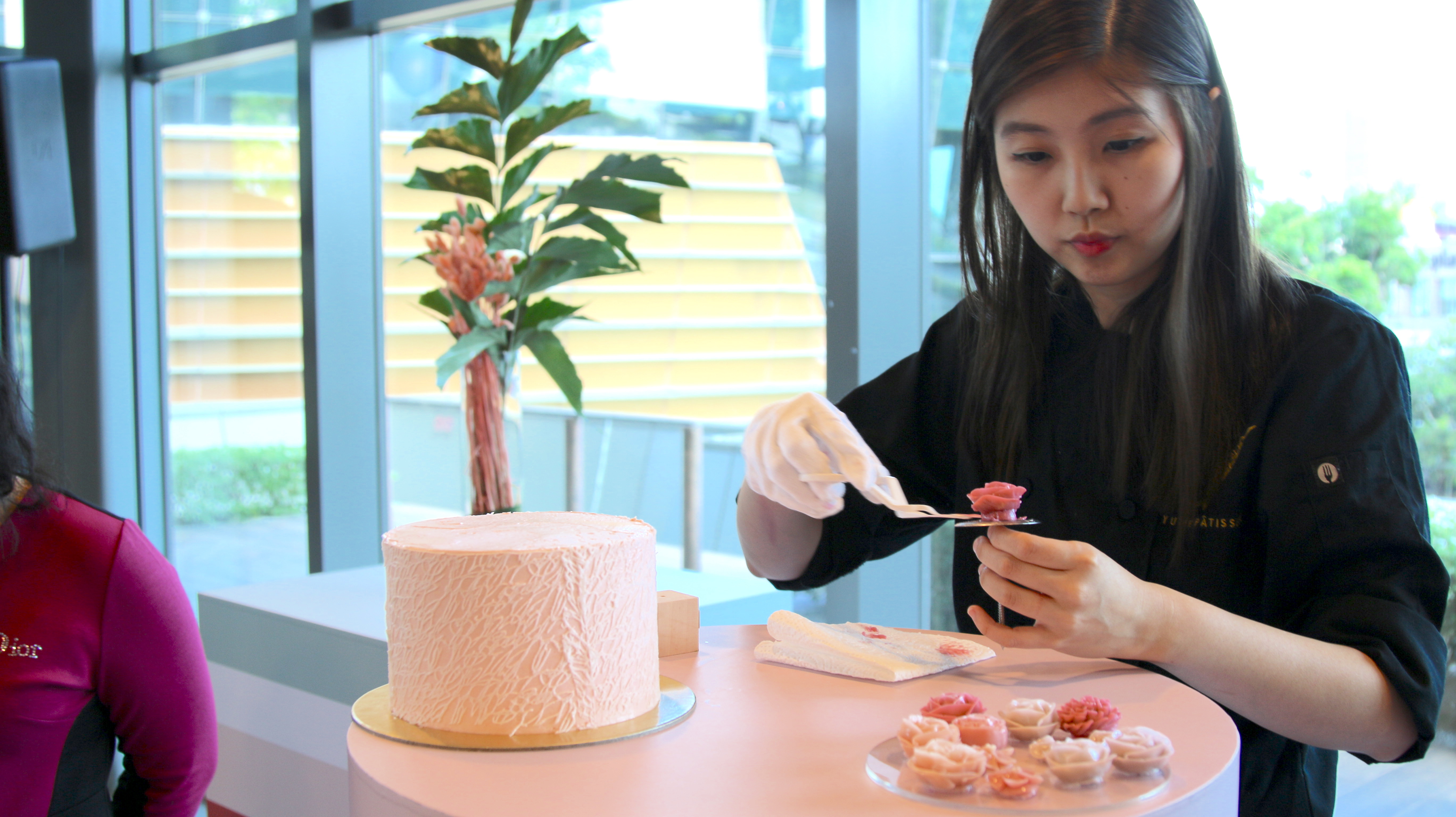 Cake pop-up bar in Marina Square curates multiple dessert vendors from ...