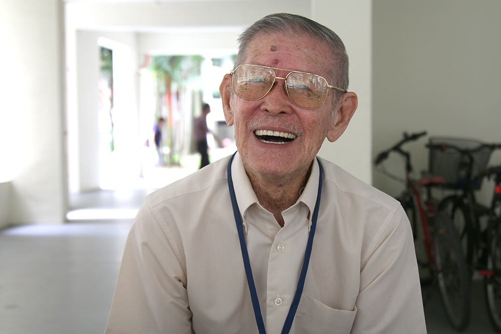 The story of Ronald Cheong: void deck badminton shuttlecock fixer ...