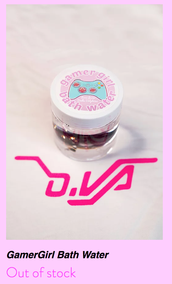 19 year old Gamer Girl Earns A Month s Salary Selling S 40 Bath Water