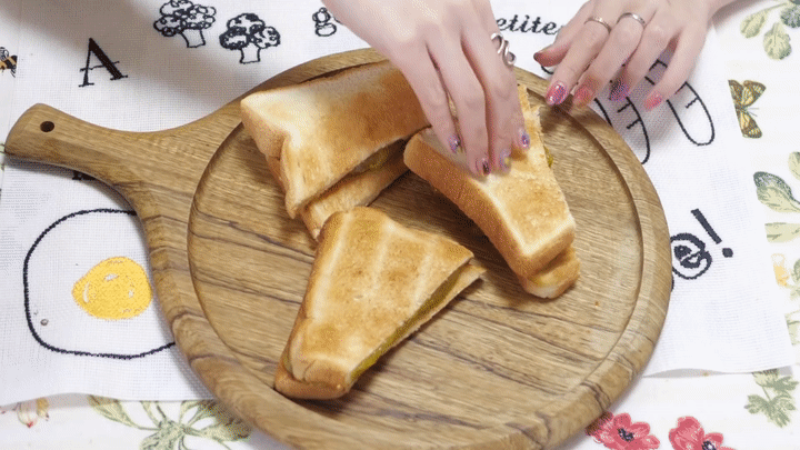 Japanese lady casually eats 7,000 calories' worth of laksa, chicken ...