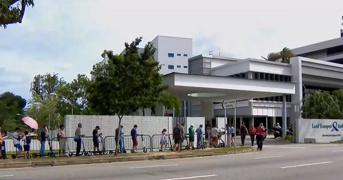 Long queue outside LTA Sin Ming office on last day to dispose e-scooter ...