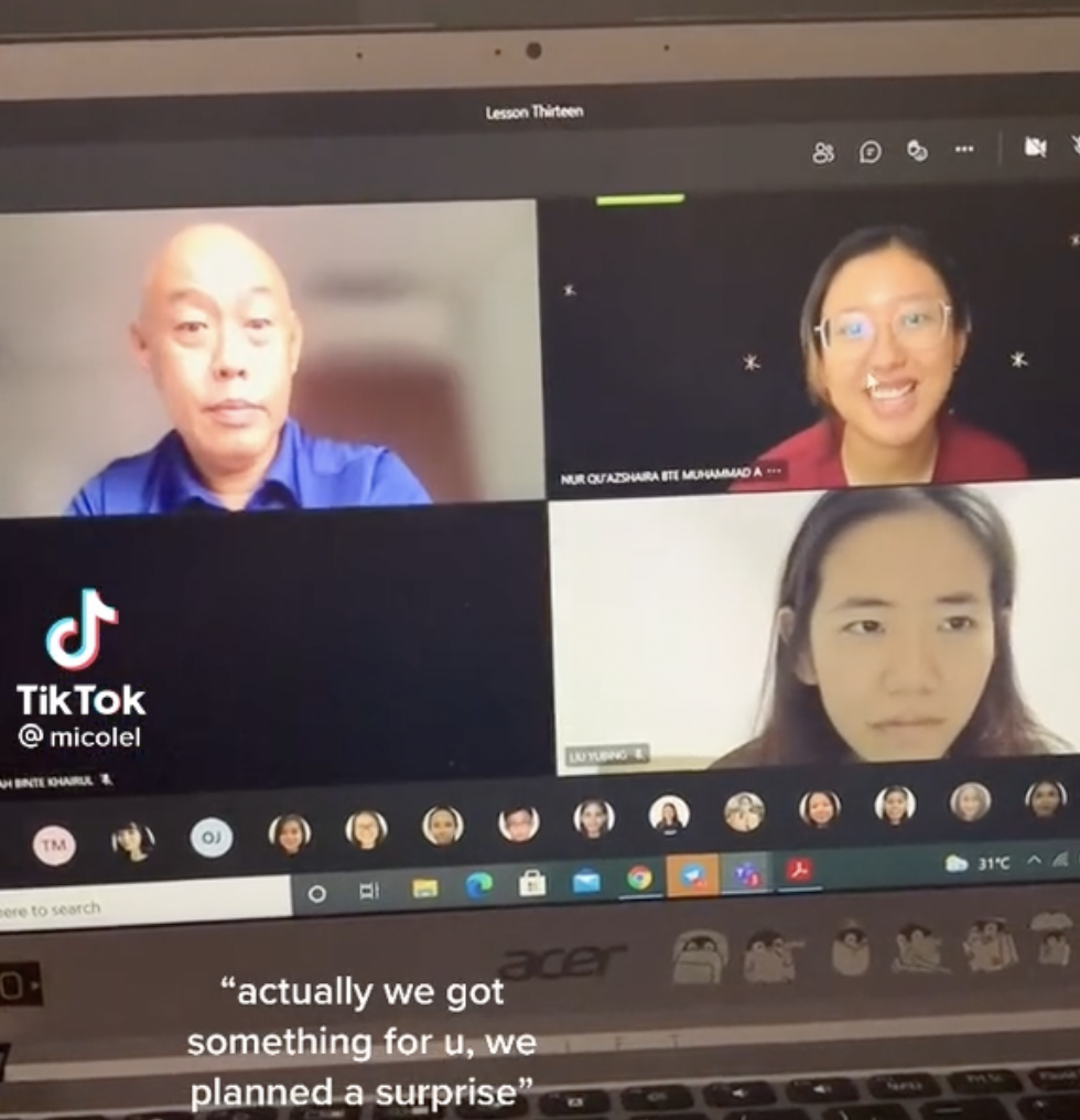 Republic Poly students surprise lecturer with 'thank you' signs after ...