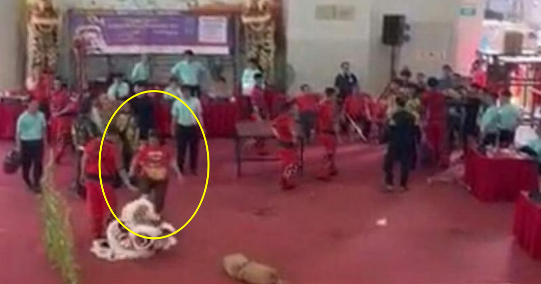 Parents disrupt West Coast CC lion dance competition & kick lion head to stop son from ...