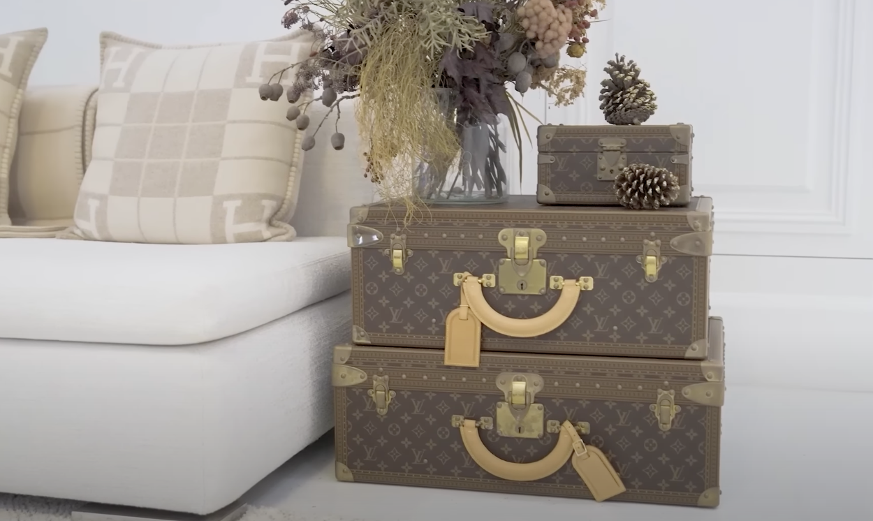 S'porean socialite Jamie Chua reveals Sentosa Cove home via house tour ...