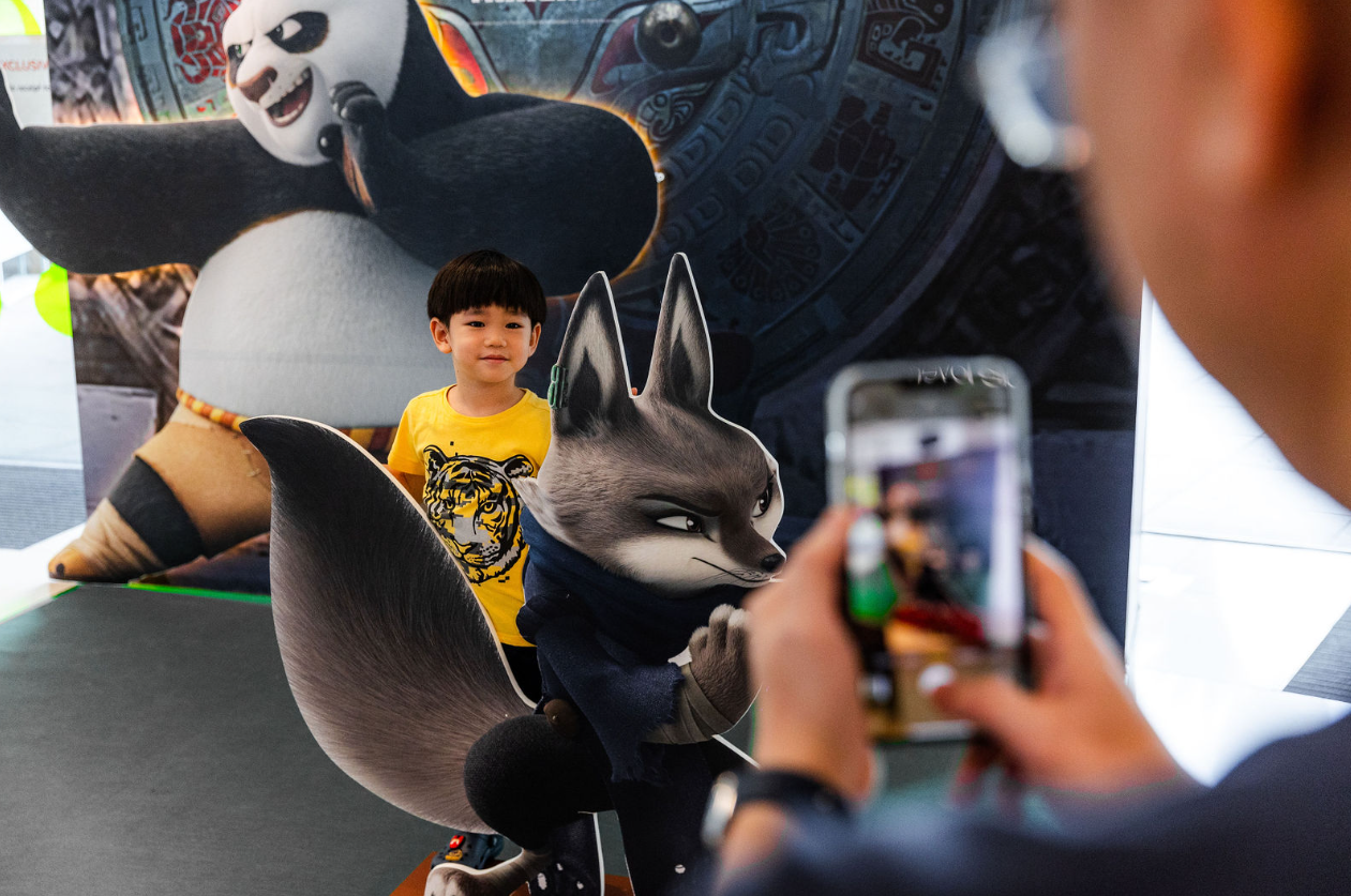 Meet & Greet Po from Kung Fu Panda & participate in quest to be Next ...