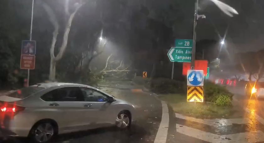 This was the Sumatra Squall that swept across S’pore from west to east ...