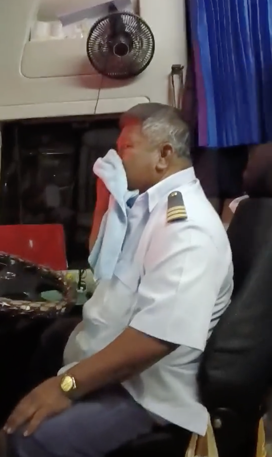 Thailand bus driver struggles with elderly passenger's non-stop farting ...