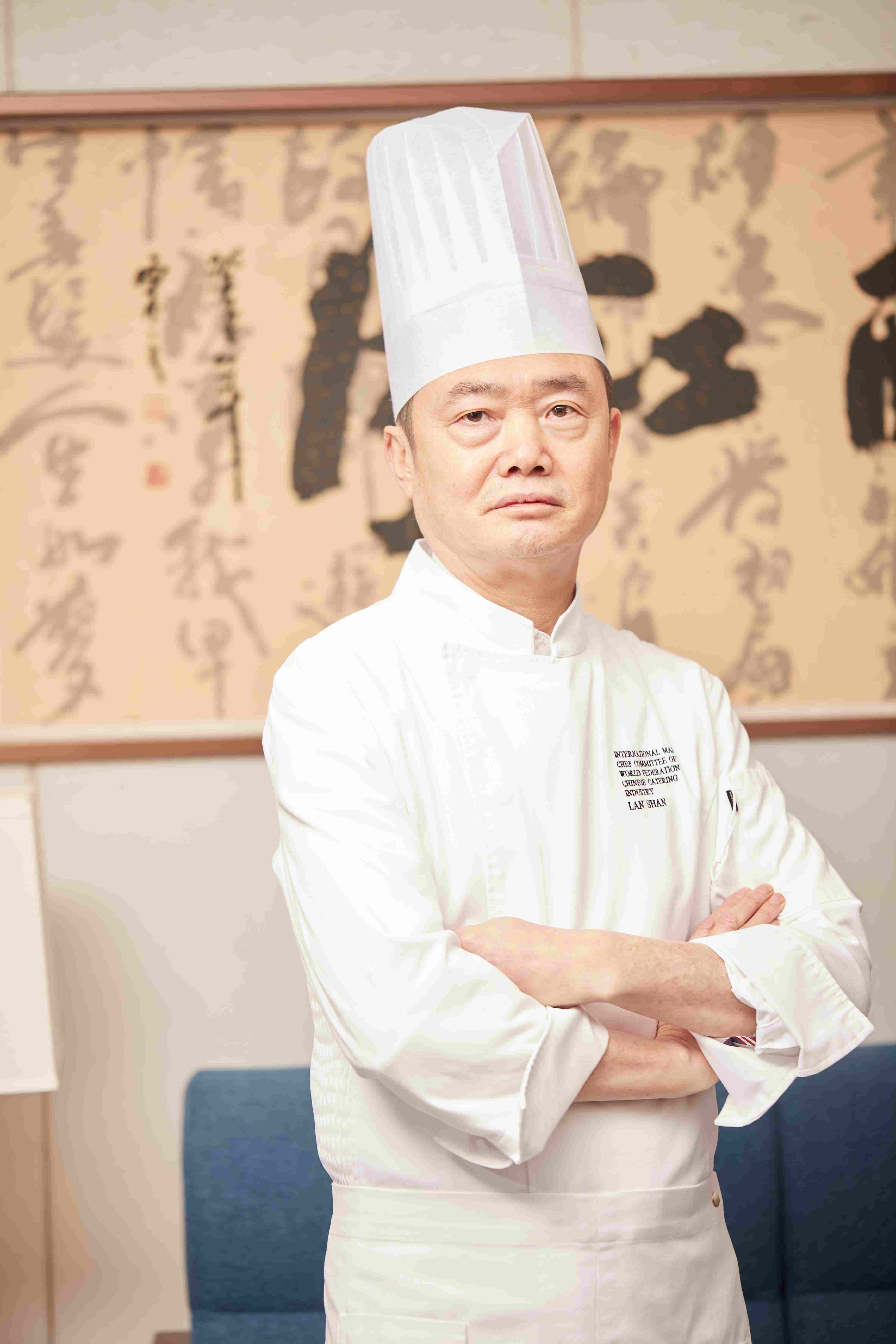 Sichuan restaurant with long queues in China opens 1st overseas outlet ...