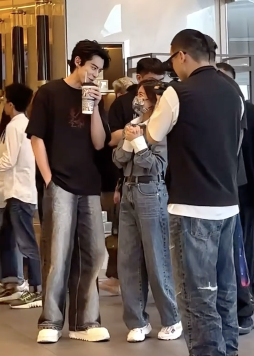 Chinese actor Dylan Wang spotted at VivoCity before attending Yuewen ...