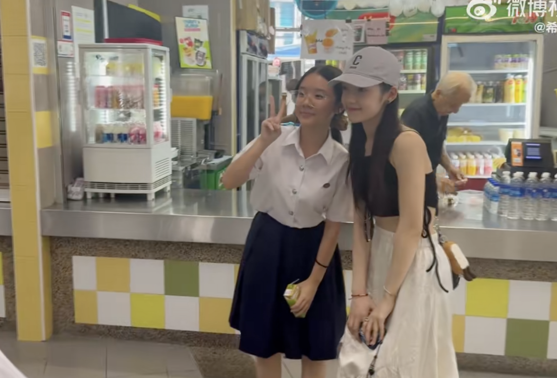 Chinese singer Curley Gao returns to alma mater Dunman High & reunites ...