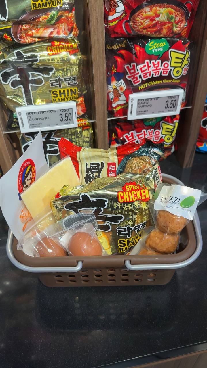 Centrepoint's FairPrice outlet has DIY instant noodle bar - Mothership ...