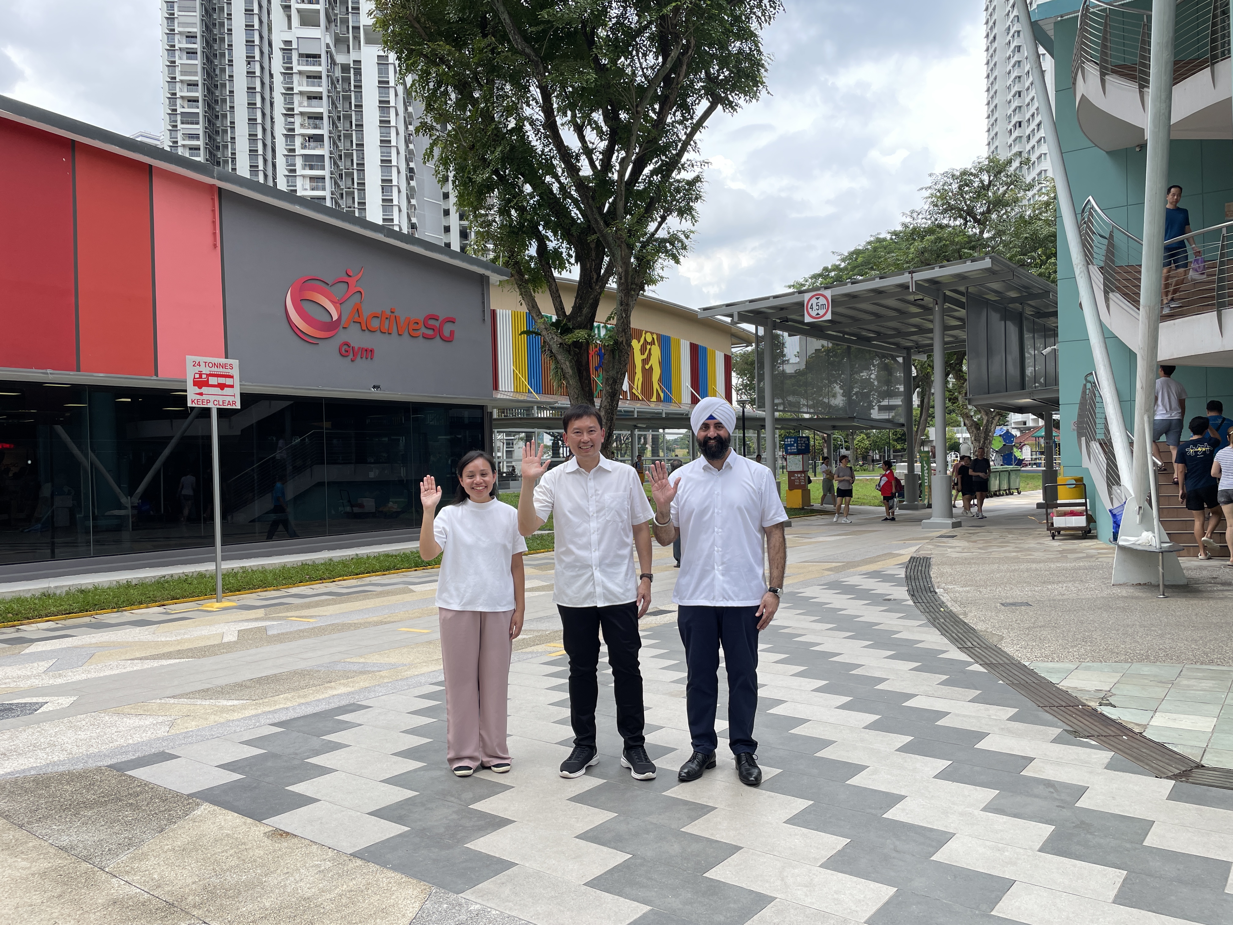 GE2025: 2 new PAP faces debut in Toa Payoh during walkabout with ...