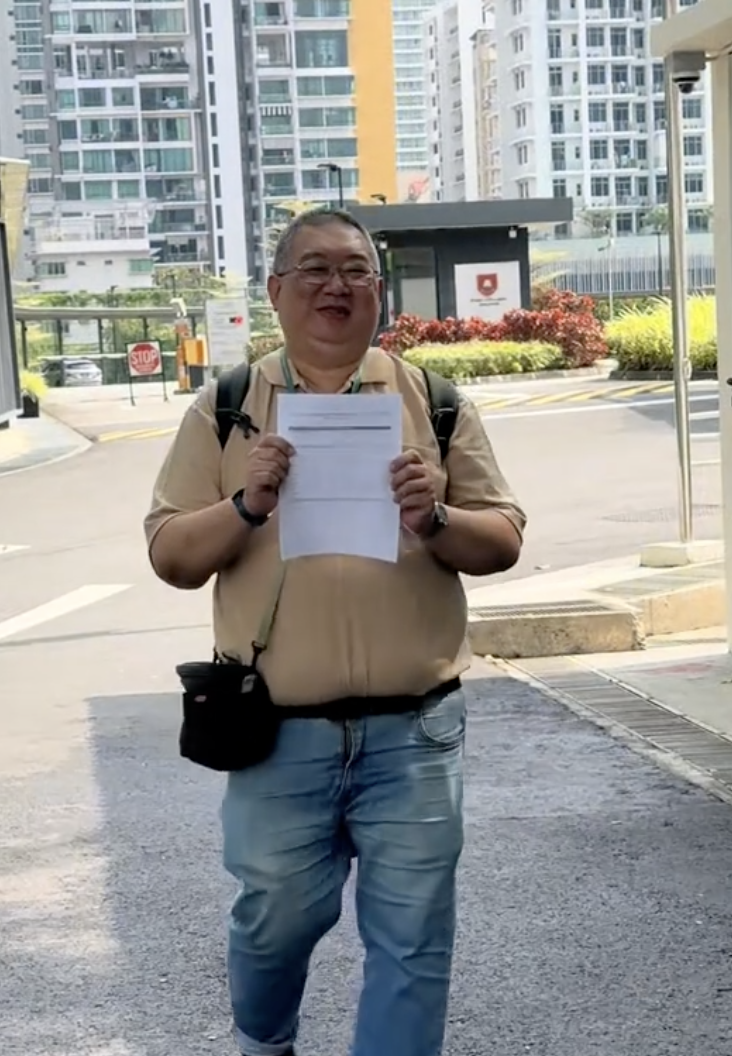 Turritopsis Dohrnii Teo En Ming wears PAR t-shirt, joins party ...