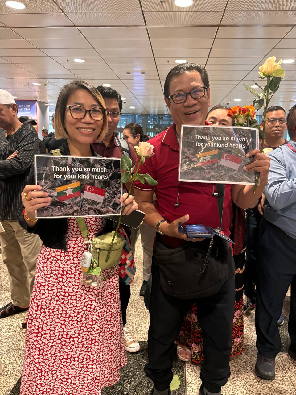 'Thank you for your service': Around 400 people welcome SCDF contingent ...