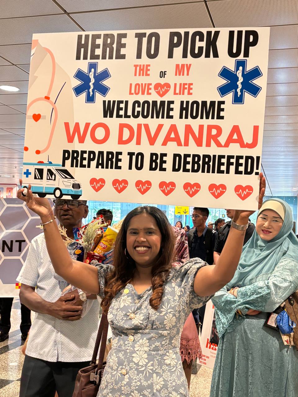 'Thank you for your service': Around 400 people welcome SCDF contingent ...