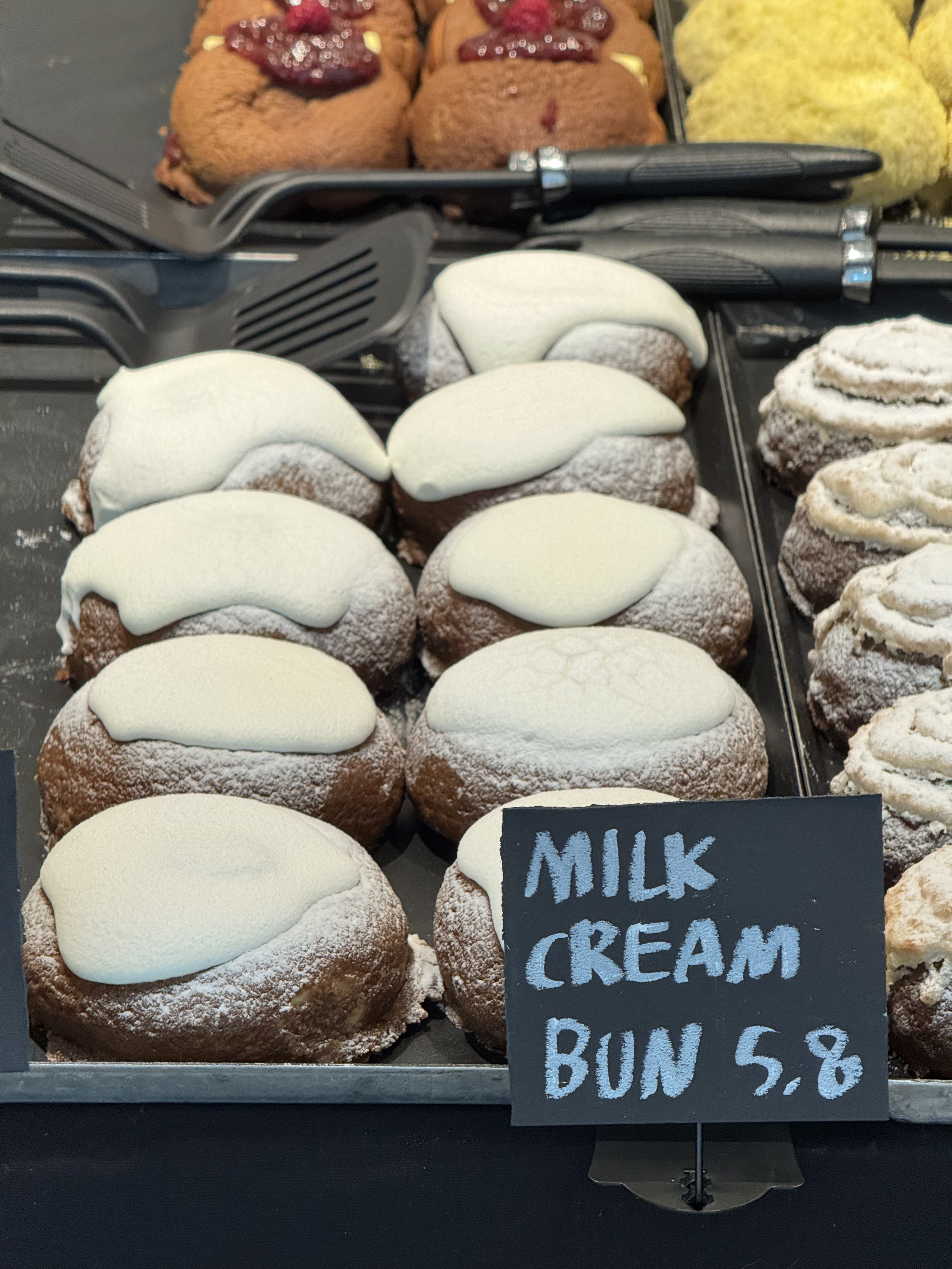 Popular mocha buns from Korea at Suntec City & Bugis Junction pop-ups ...
