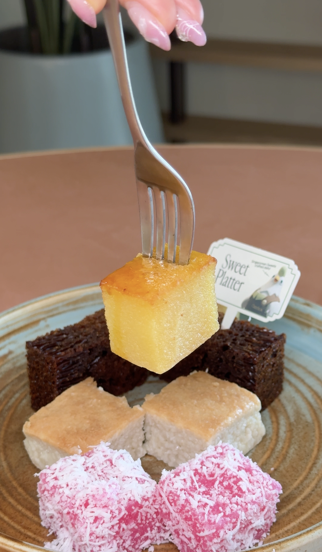 Chatterbox at Weave mall in Sentosa has free-flow rice & kueh from Jul ...