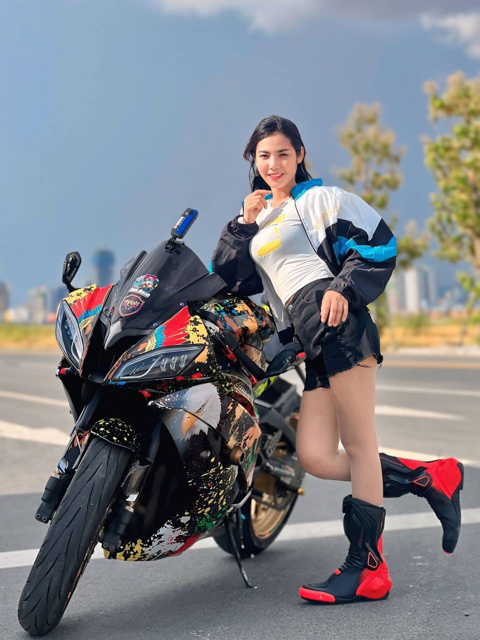 Cambodian motorcycle influencer dies in accident with truck, car involved allegedly seen leaving ...
