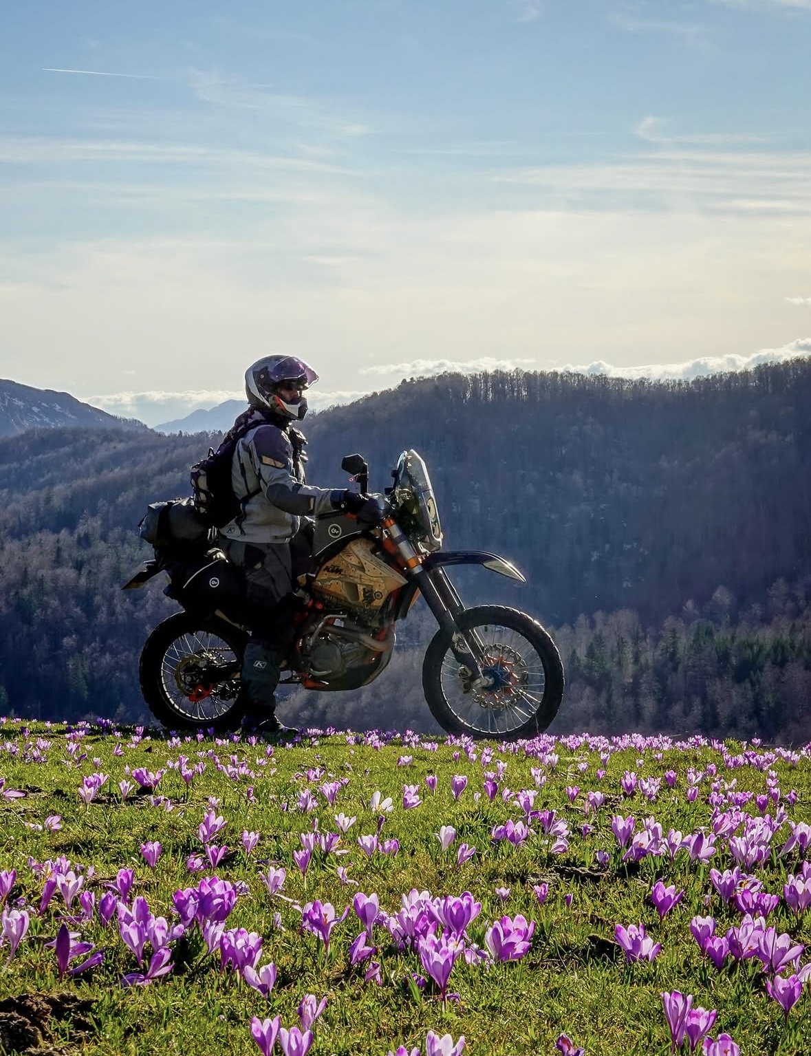 POV: S'porean couple, both 32, quit their jobs to bike around the world, including Tibet, Iran ...