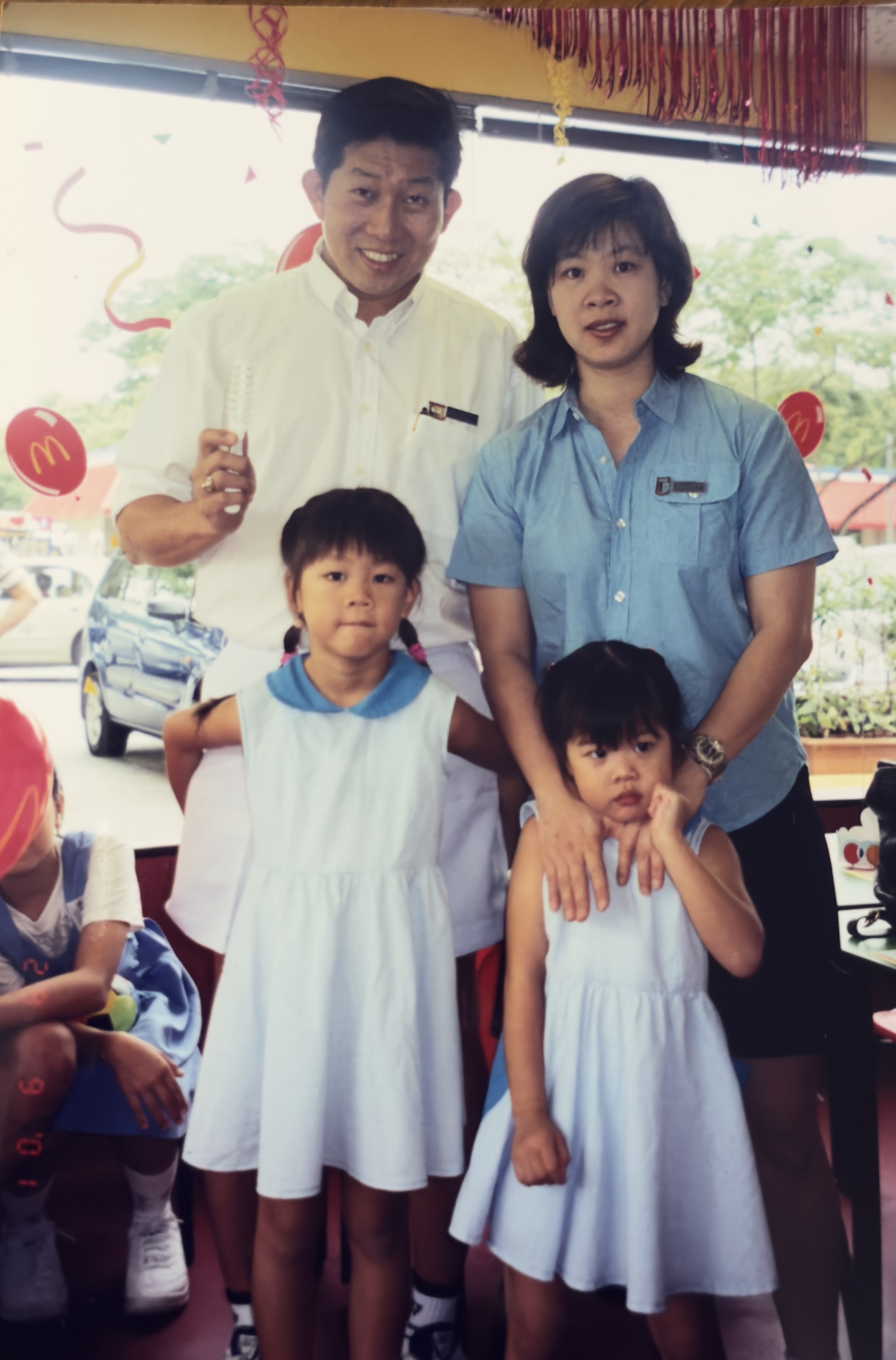 Legendary SIA flight attendant retires after 46 years, daughter shares ...
