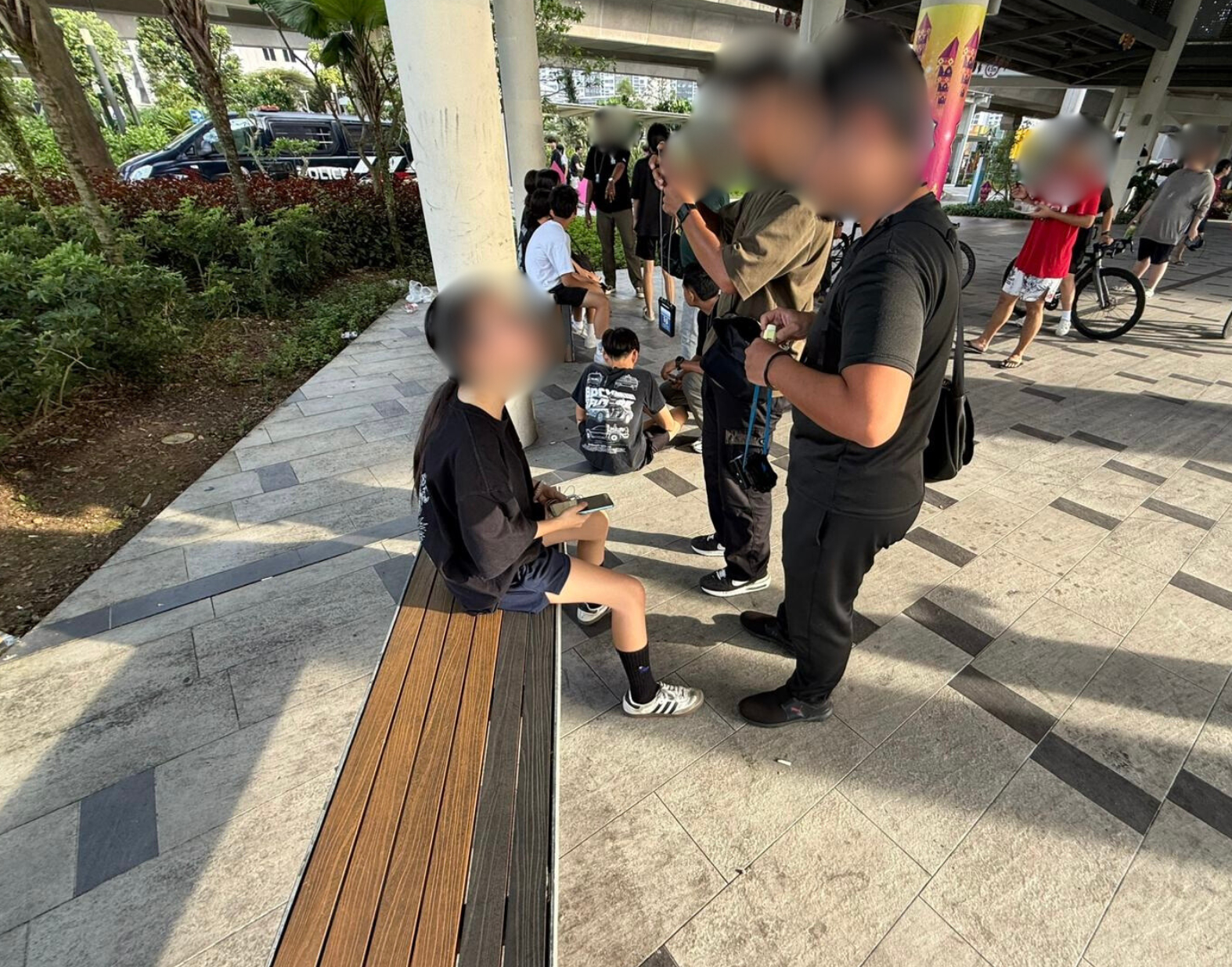 5 persons, aged 15-37, fined on the spot for vaping after ops in Yishun & Punggol, 1 suspected ...