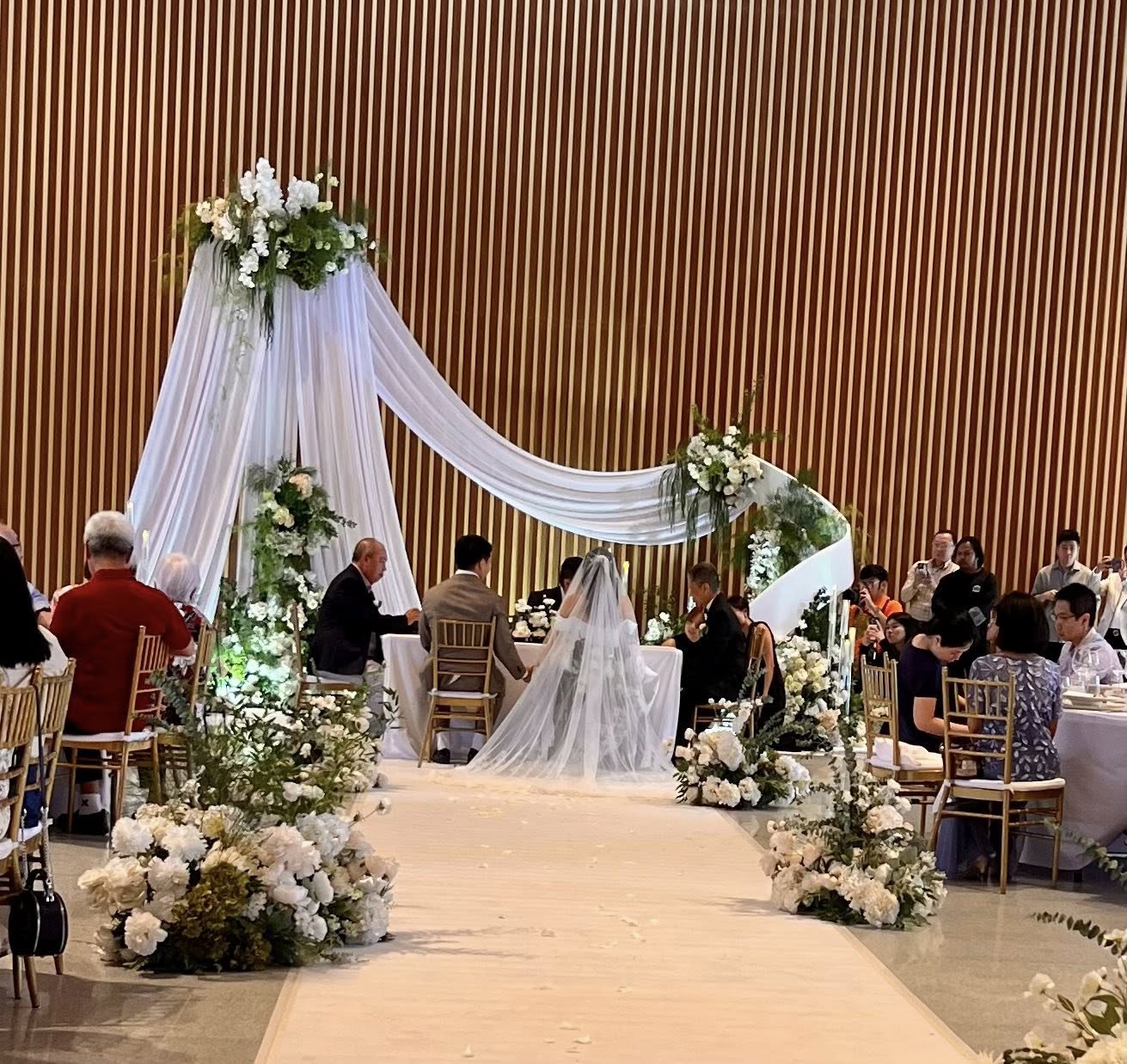 S'porean athlete Yip Pin Xiu, 33 & pilot Bruce Boo, 34, get married ...