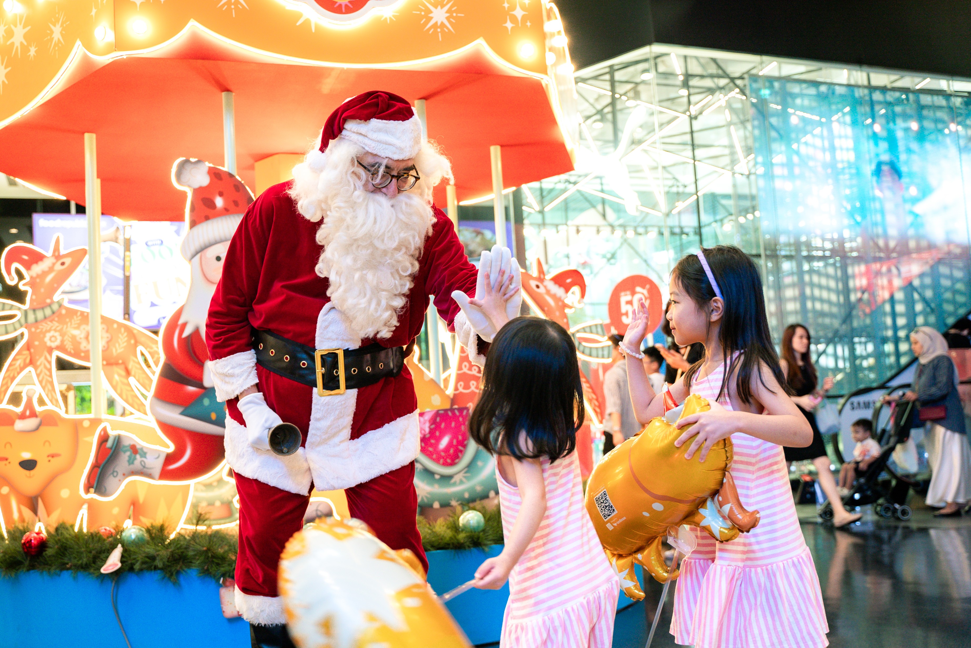 Celebrate festive cheer with JOGUMAN dinos at 313@somerset, Jem, Parkway Parade & Paya Lebar ...