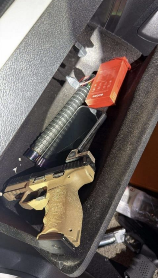 3 men & 2 women in Woodlands found with airsoft gun, samurai sword, 3 ...