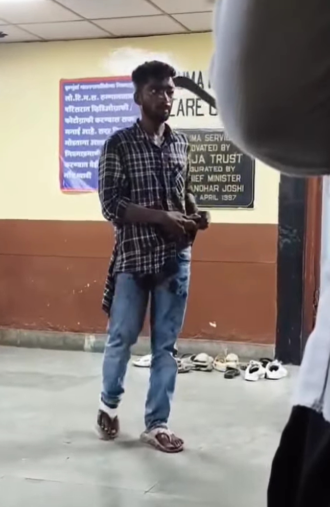 Man in India with machete stuck in head walks into hospital ICU while ...